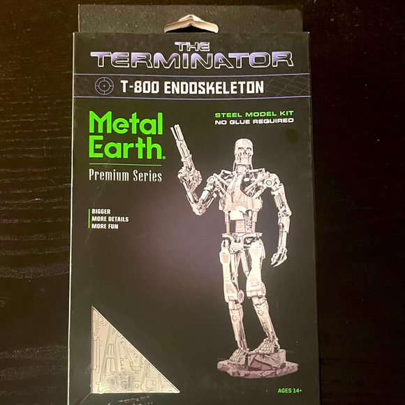 Fascinations | Art | Metal Earth The Terminator T80 Endoskeleton Iconix ...